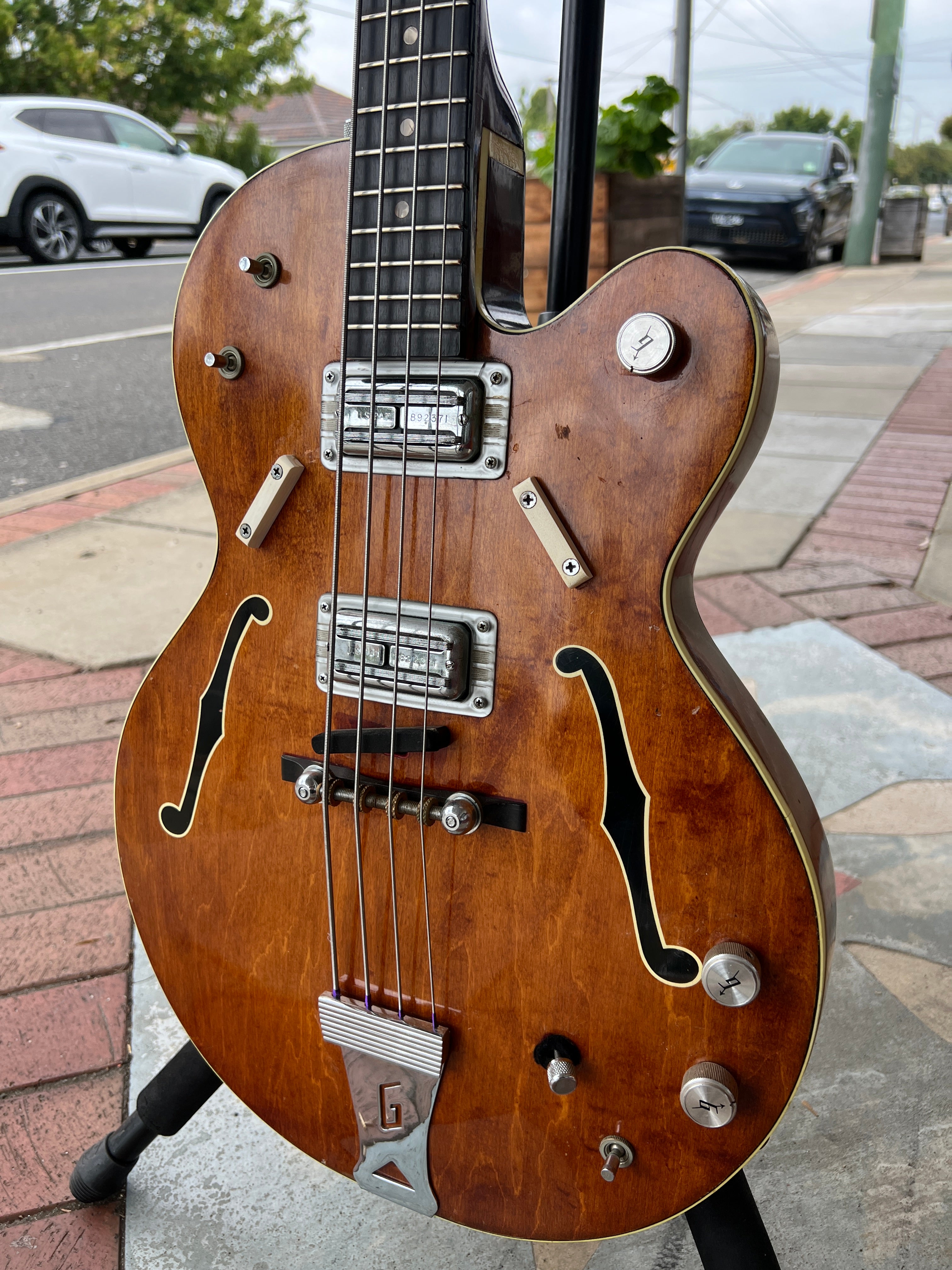 Gretsch 6073 Semi Hollow 4-String Bass Guitar | 1968